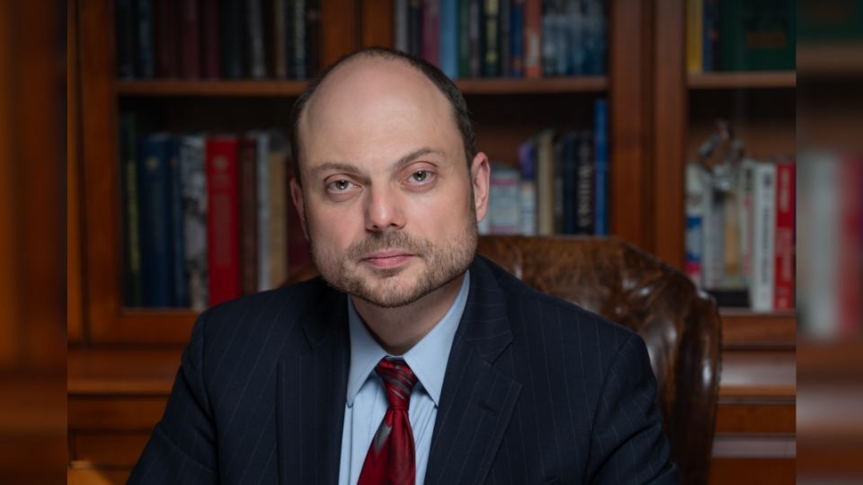 Vladimir Kara-Murza in Conversation with the Master - Trinity Hall ...